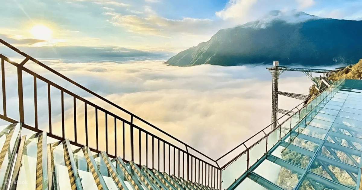 Sapa Rong May Glass Bridge & Cat Cat Village Full-Day Tour - Klook ...