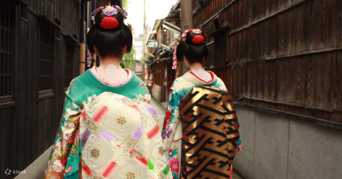 Authentic Kyoto Gion Tour with Traditional Cuisine and Maiko Show ...
