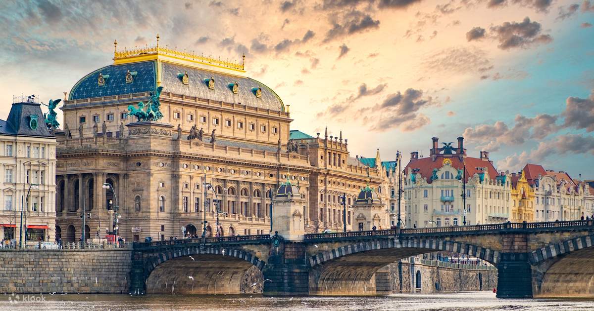 Découvrez la Vieille Ville de Prague : Charme historique et enchanteur ...