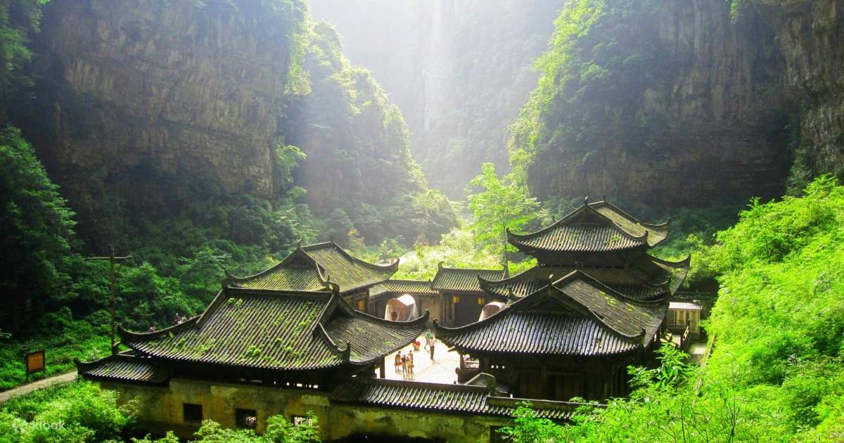 Three Natural Bridges & Longshui Gorge Ground Seam Scenic Area One-day ...