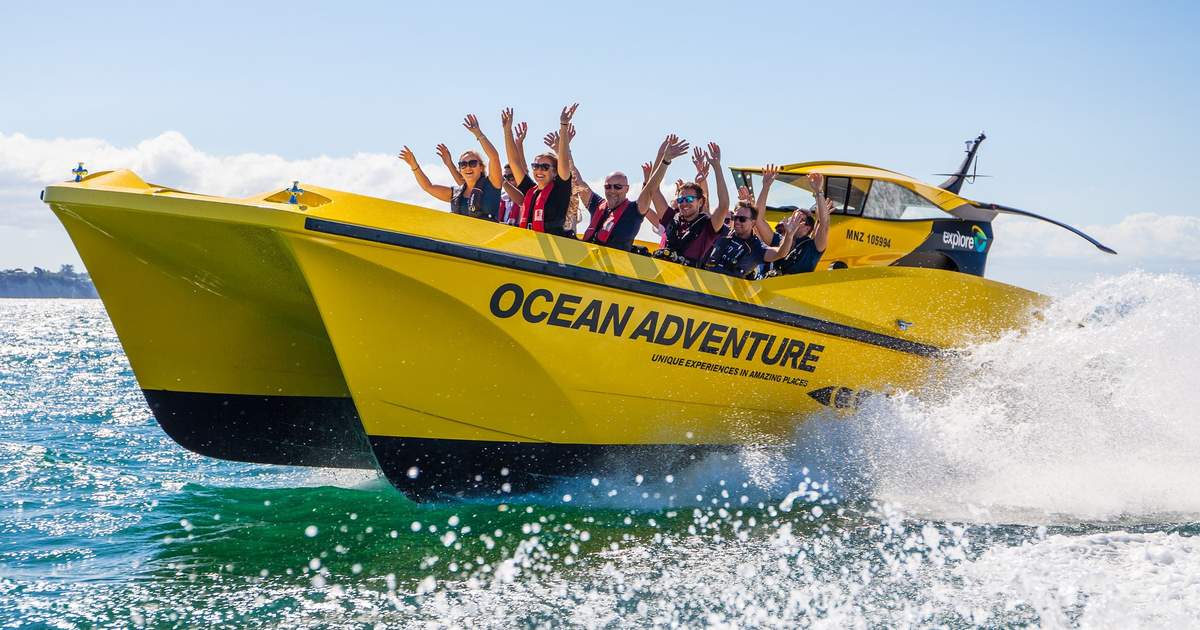 Ocean Adventure Fast Boat to the Hole in the Rock - Klook Philippines