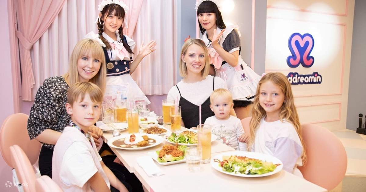 Maid Cafe Experience: Online Reservations for Maidreamin (2 Osaka ...