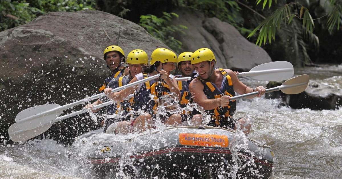 Chèo thuyền vượt thác White Water Rafting của Mason Adventures ở Bali ...