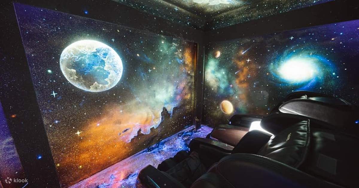 Zero Gravity Relaxation Massage Chair Experience by Snooze Time ...