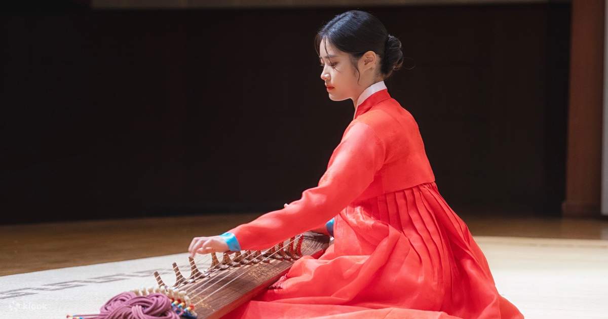 Korean Traditional Musical Instrument Gayageum Class in Itaewon - Klook ...
