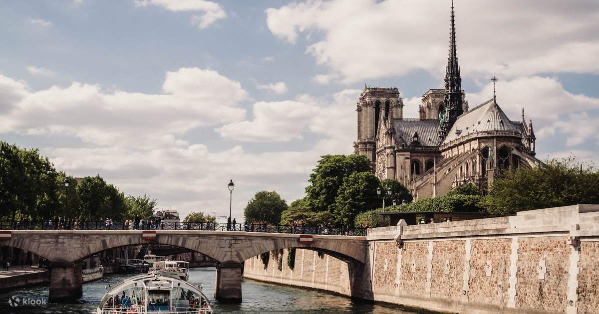 Tour đi bộ Khu phố Trung cổ kèm vé ưu tiên ở Paris - Klook Việt Nam