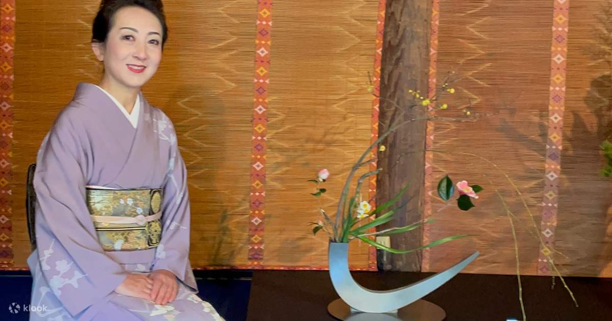 Ikebana Japanese Flower Arrangement In Ikenobo Style At Local Home ...