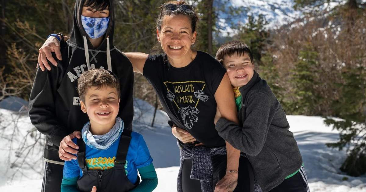 Beginner and Family Snowshoeing Tour in Tahoe - Klook