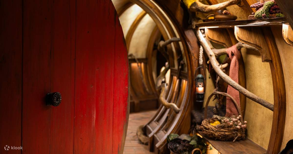 Tour Tham Quan Hang Động Waitomo và Hobbiton từ Auckland - Klook Việt Nam