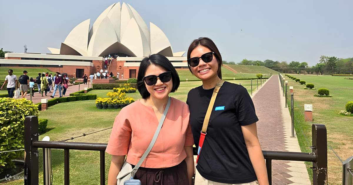 Explore the Wonders of Old and New Delhi with Our Fascinating Day Tour ...