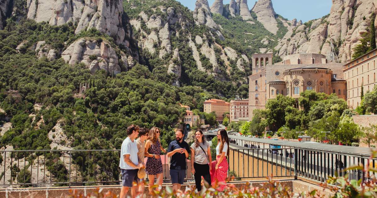 Excursión al Monasterio de Montserrat desde Barcelona - Klook Estados ...