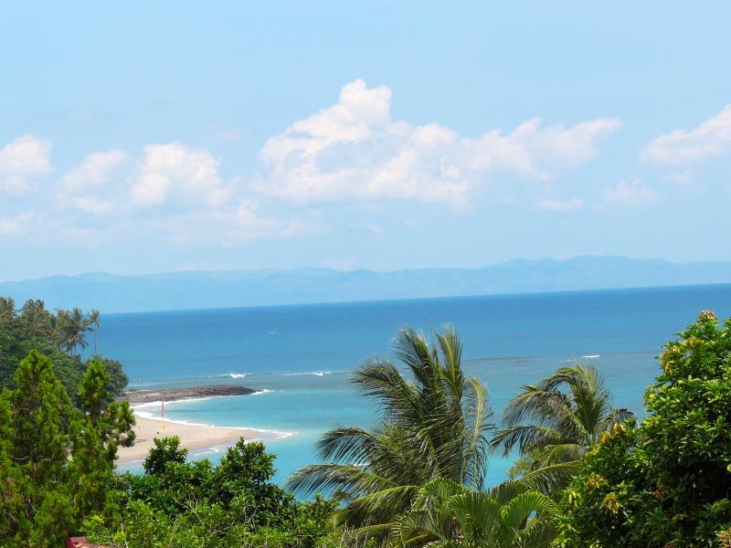 Puri Bunga Beach Cottages Hotel in | 2024 Updated prices, deals - Klook ...