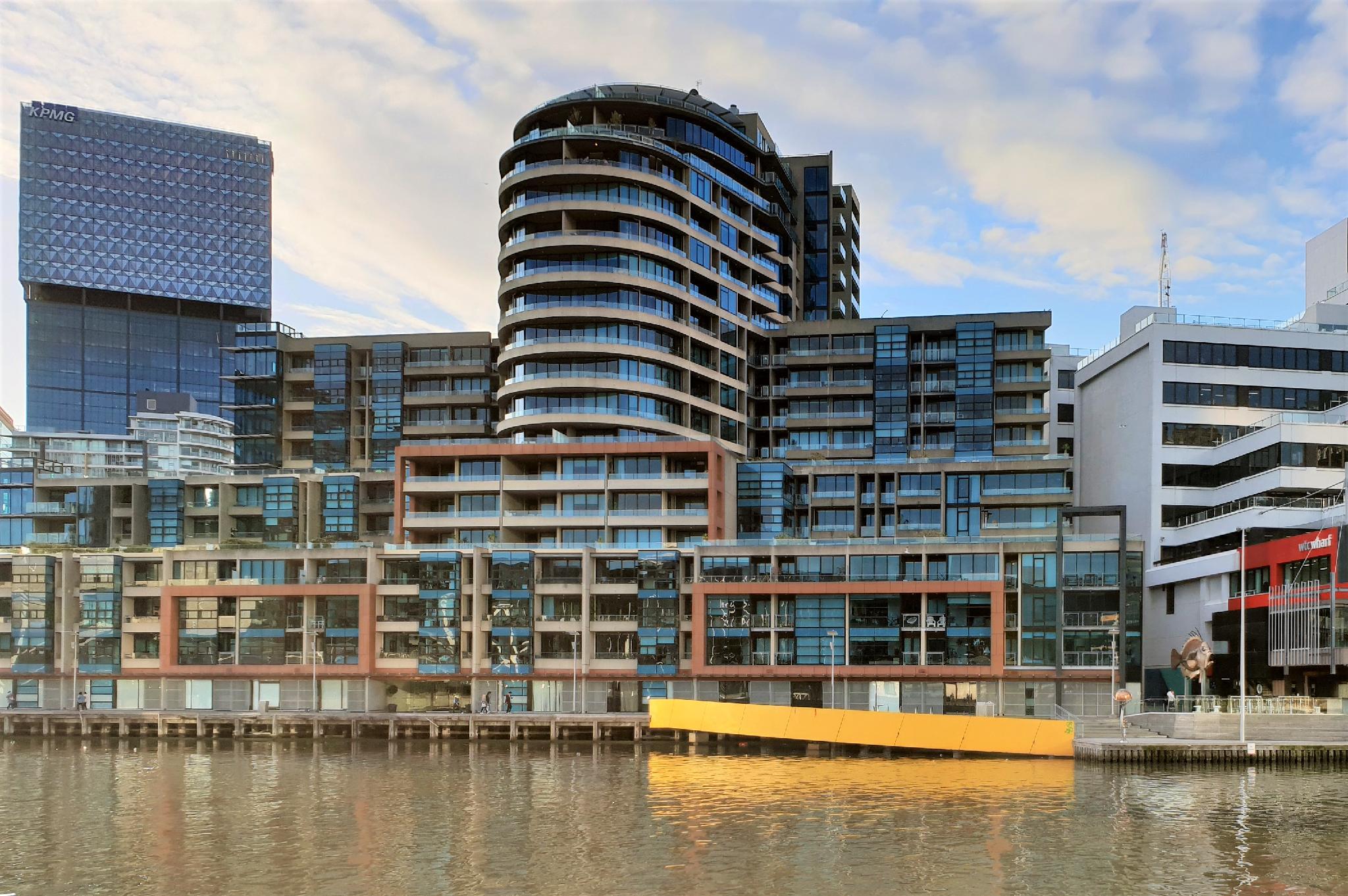Signature Waterfront Apartments in Melbourne | 2023 Updated prices ...