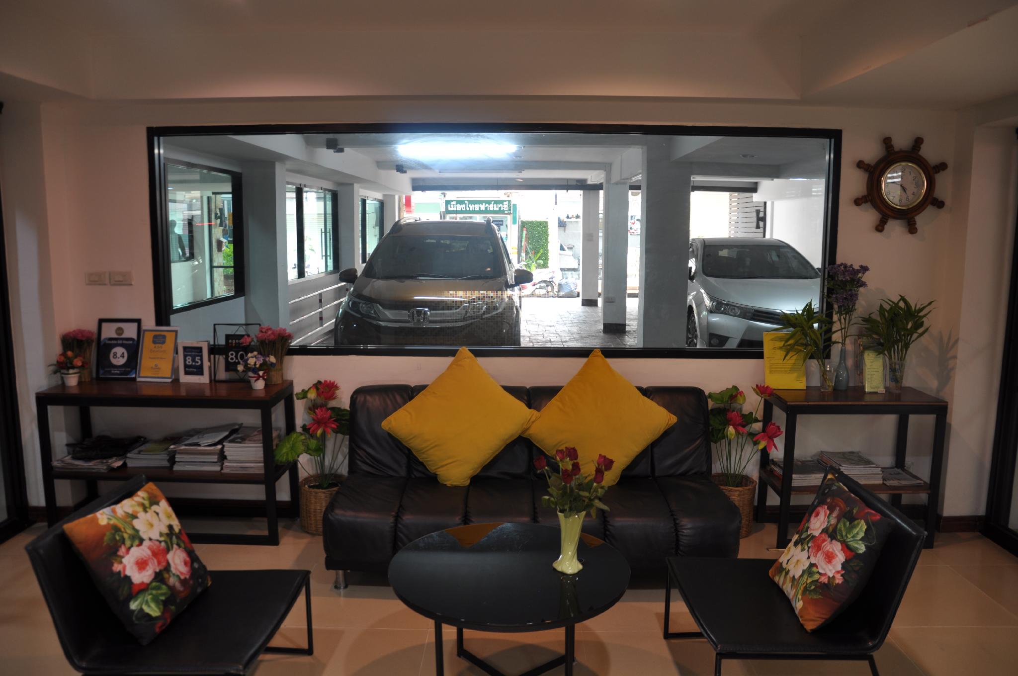Double DD House at Mrt Sutthisarn in Bangkok | 2025 Updated prices ...