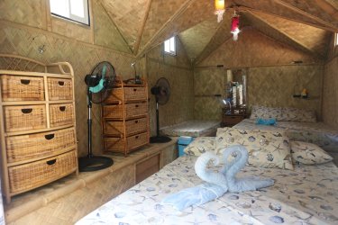 Paolyn Floating House Restaurant in Coron | 2025 Updated prices, deals ...