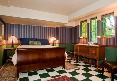 Cecil Bacon Manor in Seattle | 2024 Updated prices, deals - Klook ...