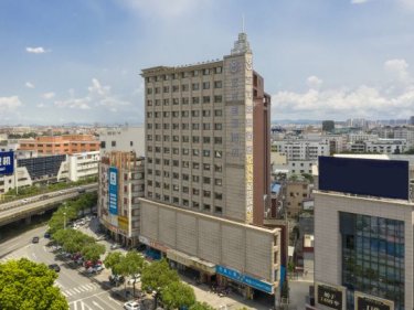 Elong Etang Hotel (Zhongshan Xiaolan Bus Station) in Zhongshan City ...