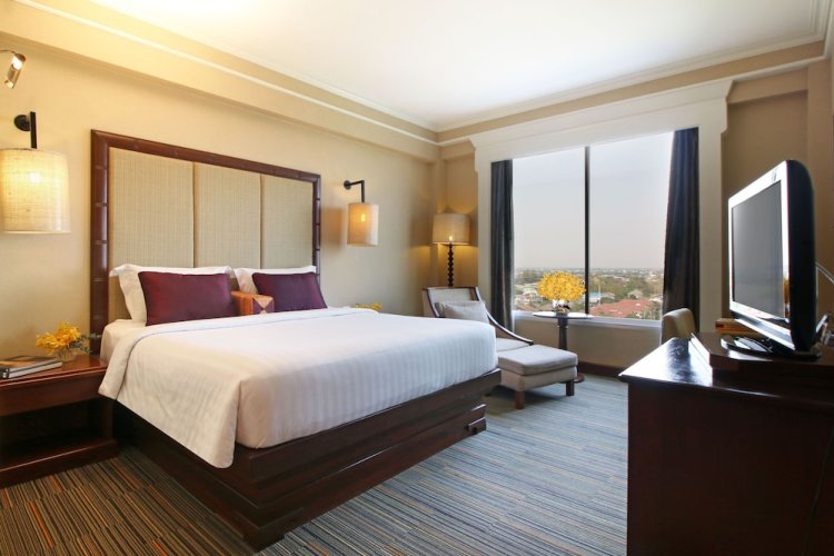 Best hotels near Wat Sala Loi, Thailand 2025