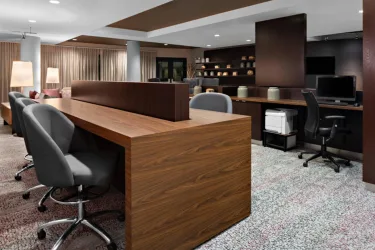 Courtyard by Marriott Raleigh North/Triangle Town Center in Raleigh ...