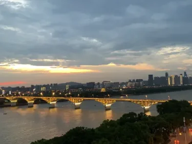 Linju Inn (Changsha Wuyi Square) in Changsha City | 2023 Updated prices ...