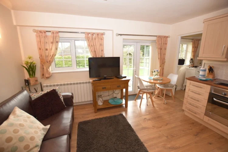 Little Rushbrook Cottages - 2022 hotel deals - Klook United States