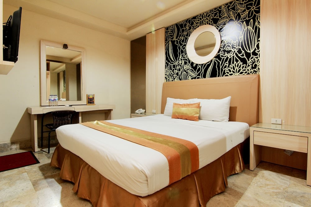 Hotel GRAND ROSELA Yogyakarta Yogyakarta - 2022 hotel deals - Klook ...
