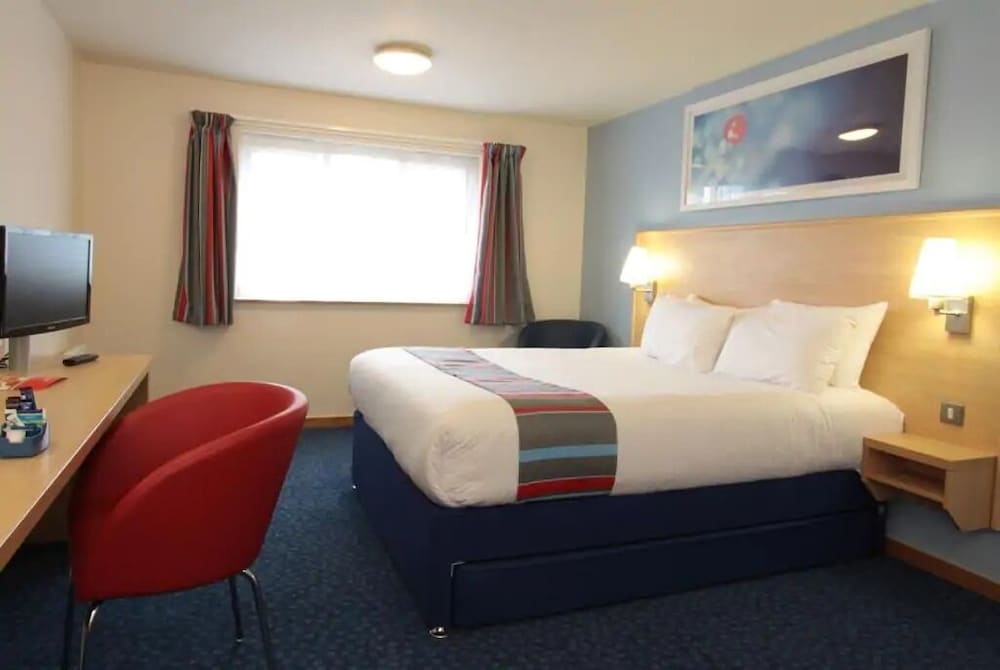 Travelodge Inverness Fairways Inverness - 2022 hotel deals - Klook ...