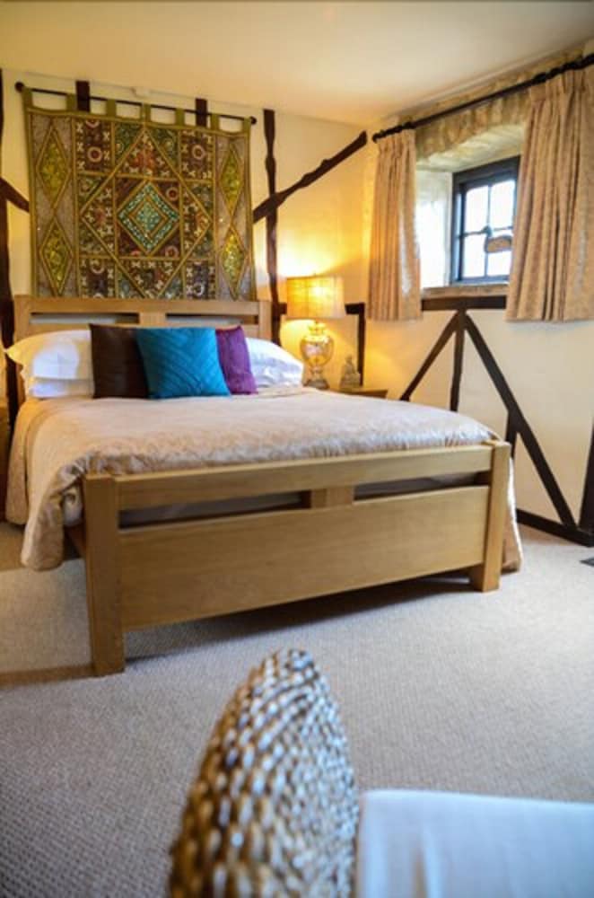 Thames Head Inn - 2022 hotel deals - Klook United States