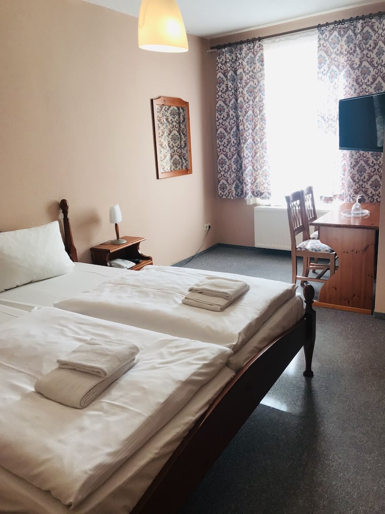 Haus Schlematal Hotel und Restaurant Bad Schlema - 2022 hotel deals ...