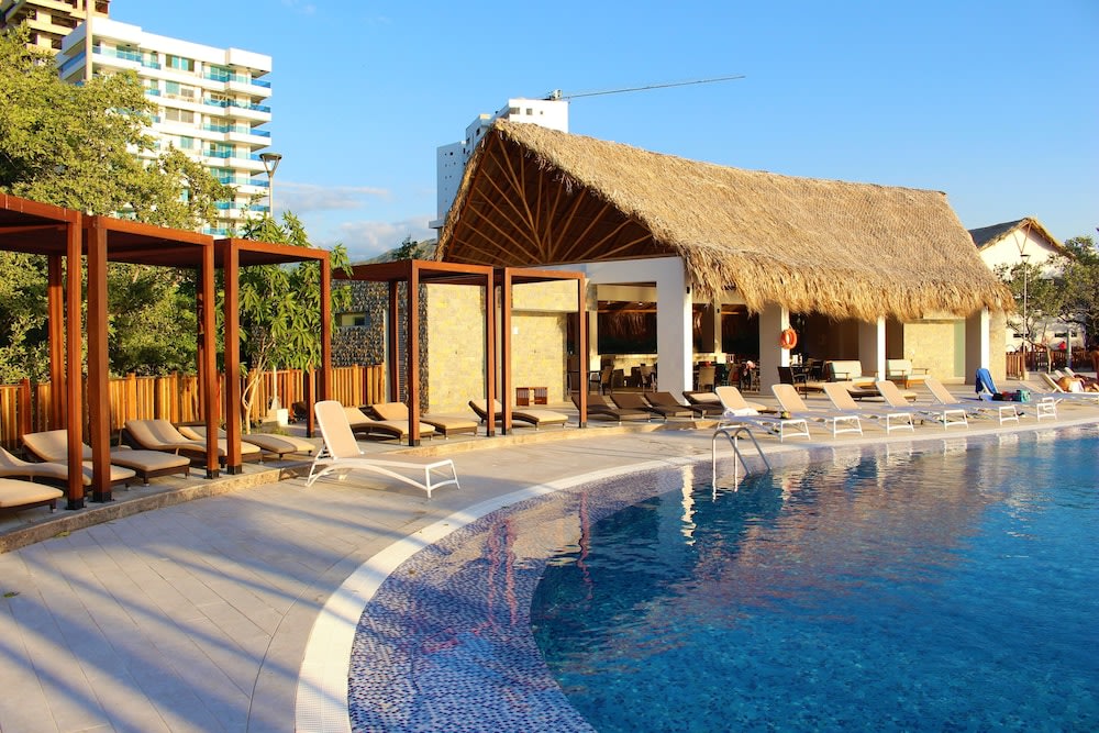 Apartamentos Samaria Club de Playa Santa Marta - 2022 hotel deals ...