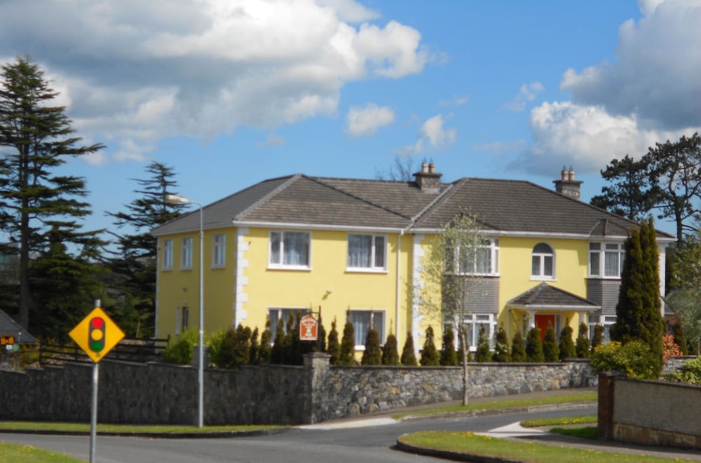 The Yellow House B&B Navan - 2022 hotel deals - Klook United States