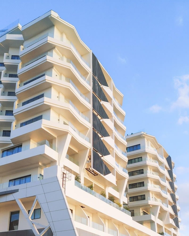 Lime Resort Manila Pasay - 2022 hotel deals - Klook Canada