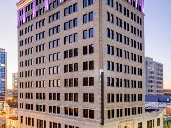 WATERMARK Baton Rouge, Autograph Collection Baton Rouge - 2022 hotel ...