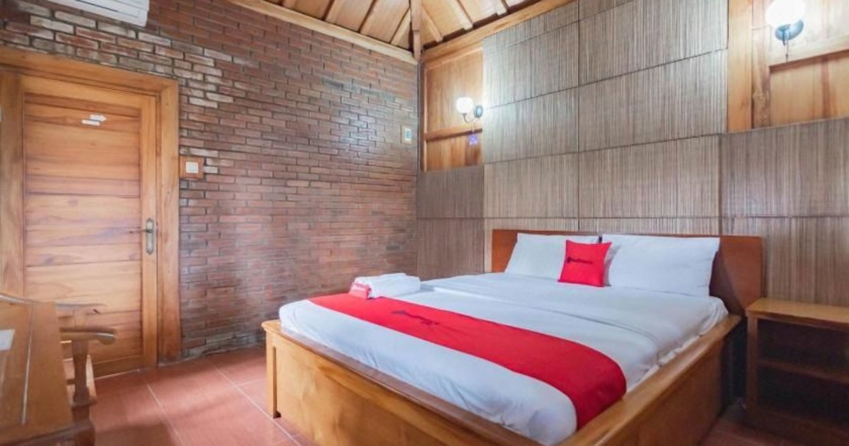 RedDoorz Premium at Joglo Garut Cottage Syariah in Garut | 2026 Updated ...