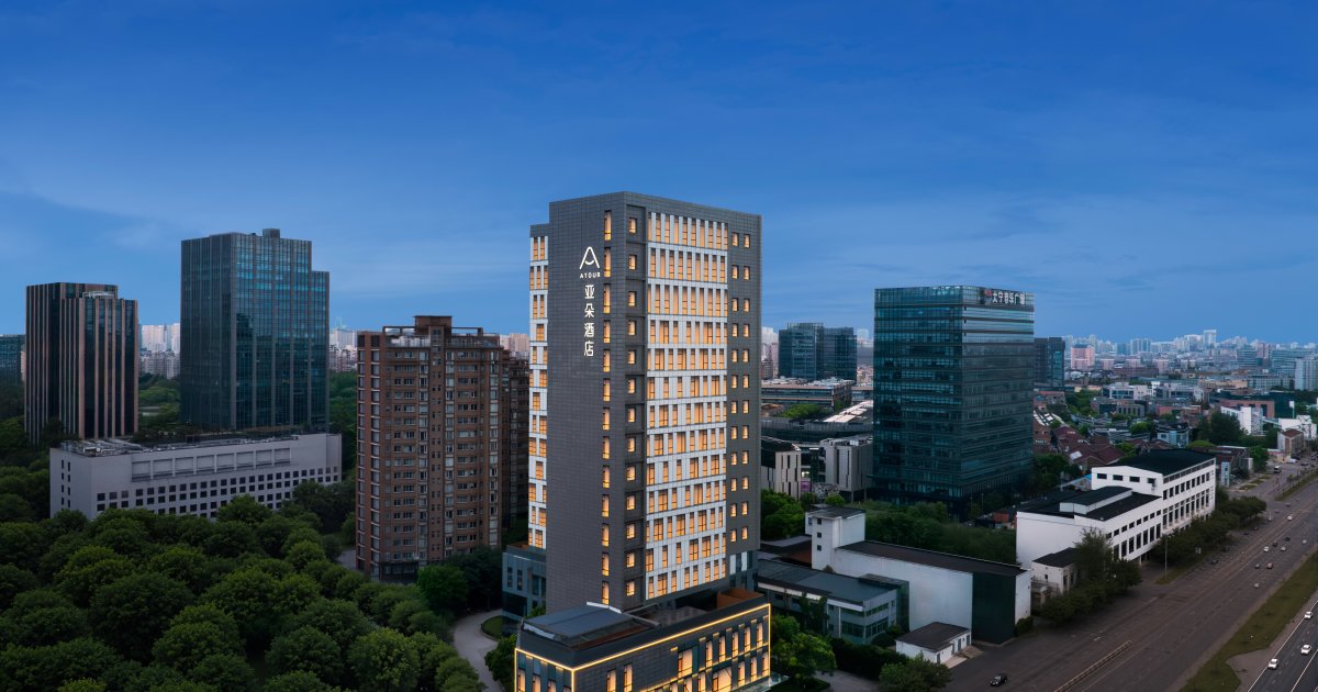 Shanghai Daning International Circus City Yaduo Hotel in Shanghai ...