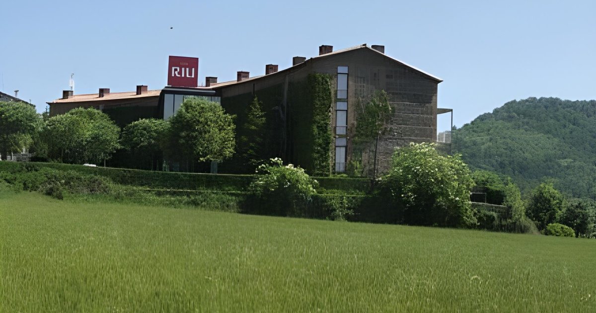 Hotel Riu Fluvia in Garrotxa | 2025 Updated prices, deals - Klook ...