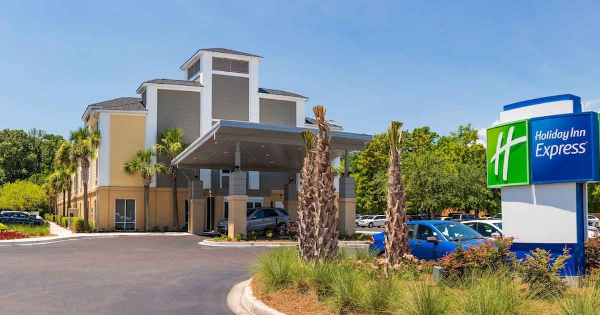 Holiday Inn Express Charleston by IHG in Charleston | 2026 Updated ...