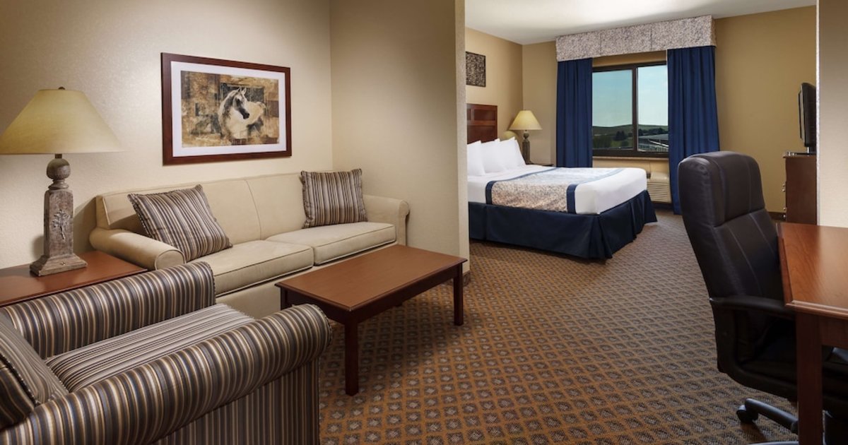 Roosevelt Grand Dakota, SureStay Collection by Best Western in | 2025 ...