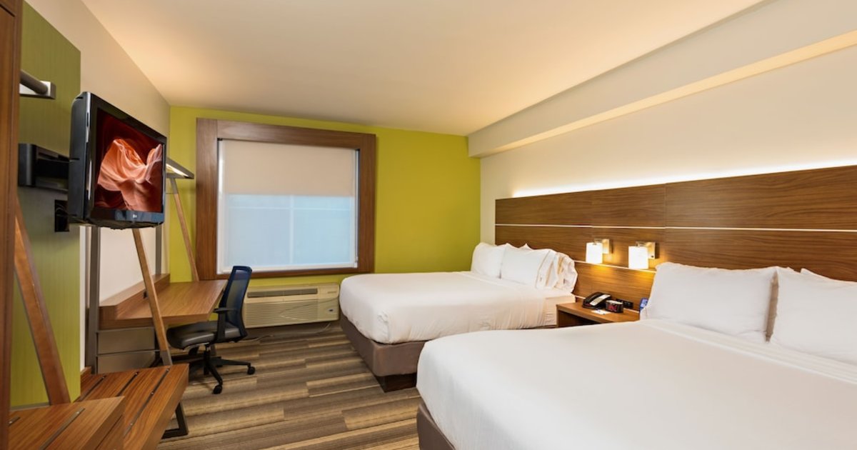 Holiday Inn Express Hotel & Suites PEORIA NORTH - GLENDALE, an IHG ...