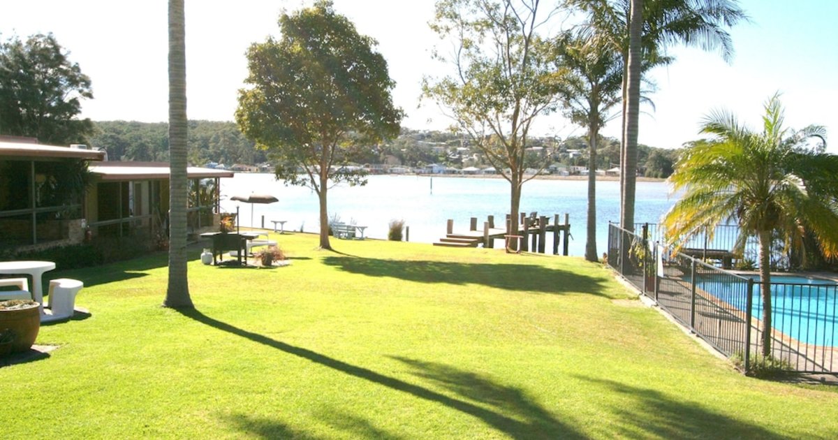 Lake Edge Holiday Units in Ulladulla | 2026 Updated prices, deals ...
