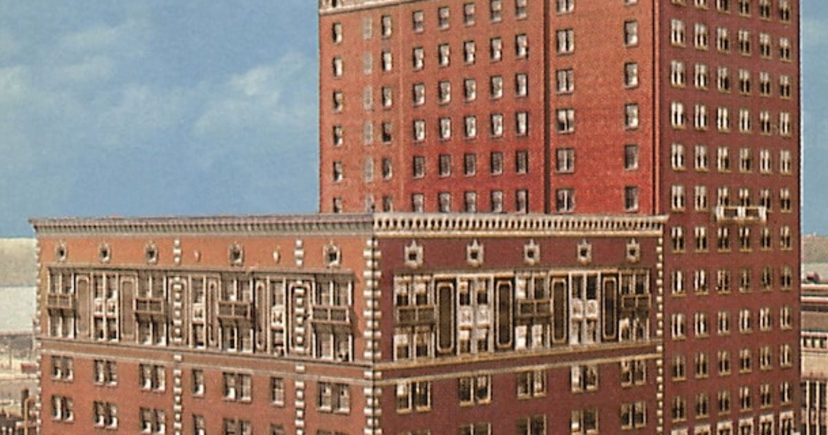 DoubleTree Suites by Hilton Hotel Detroit Downtown - Fort Shelby in ...