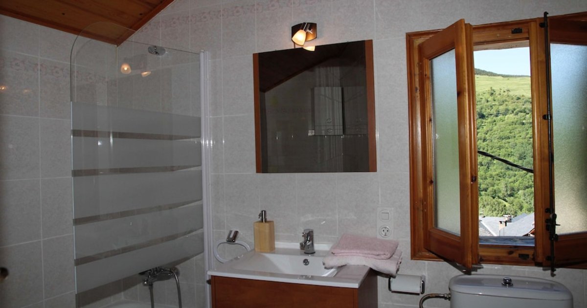 Casa Garbot in Alta Ribagorça | 2026 Updated prices, deals - Klook ...