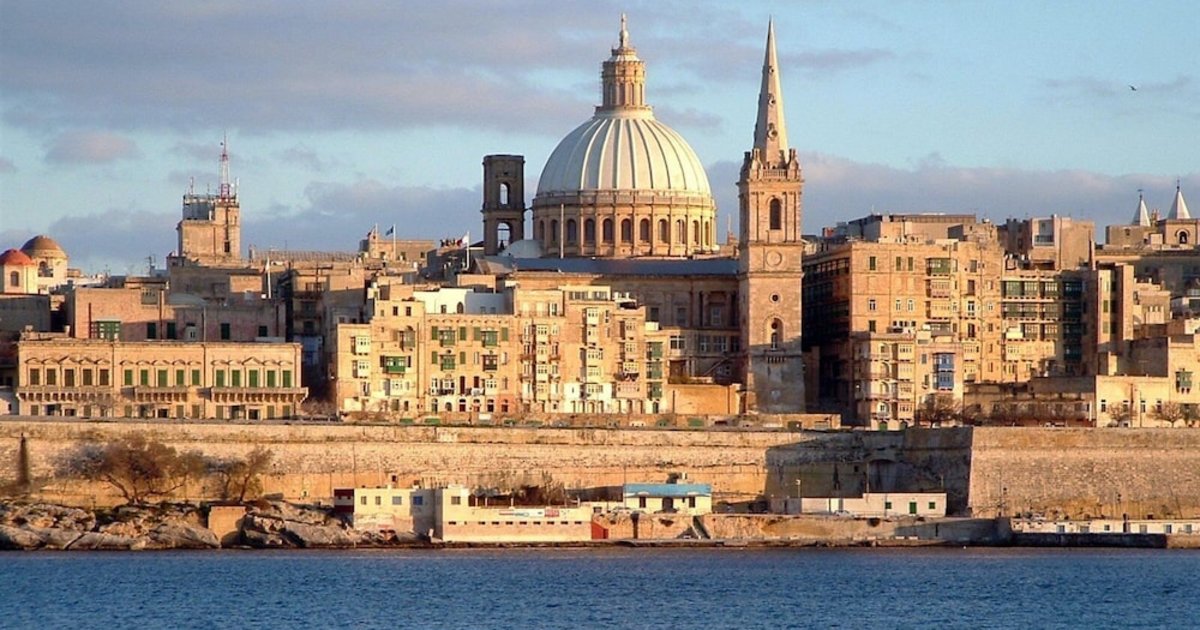 Charming Seafront House In Kalkara in Kalkara | 2025 Updated prices ...