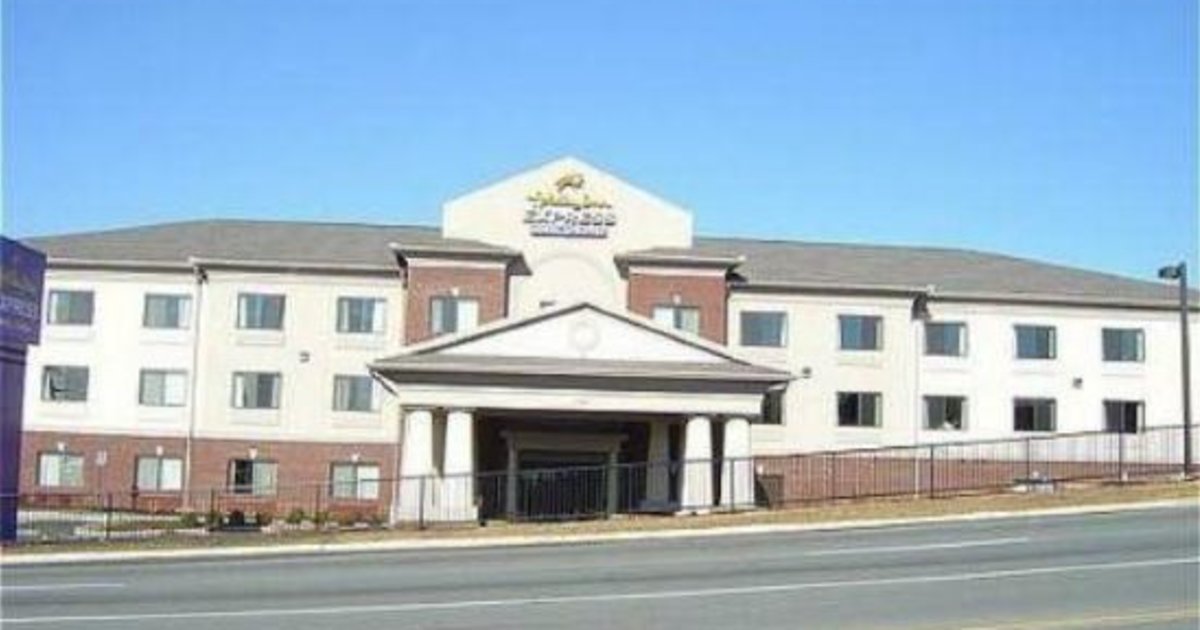 Holiday Inn Express & Suites Rocky Mount Smith Mountain Lake, an IHG ...