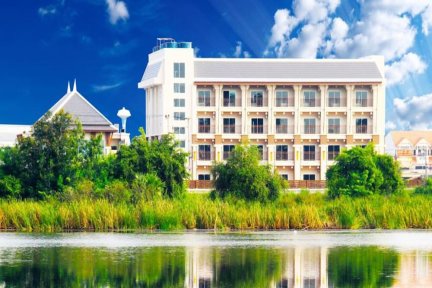 Dino Water Park Must-See Attractions, Location & Reviews