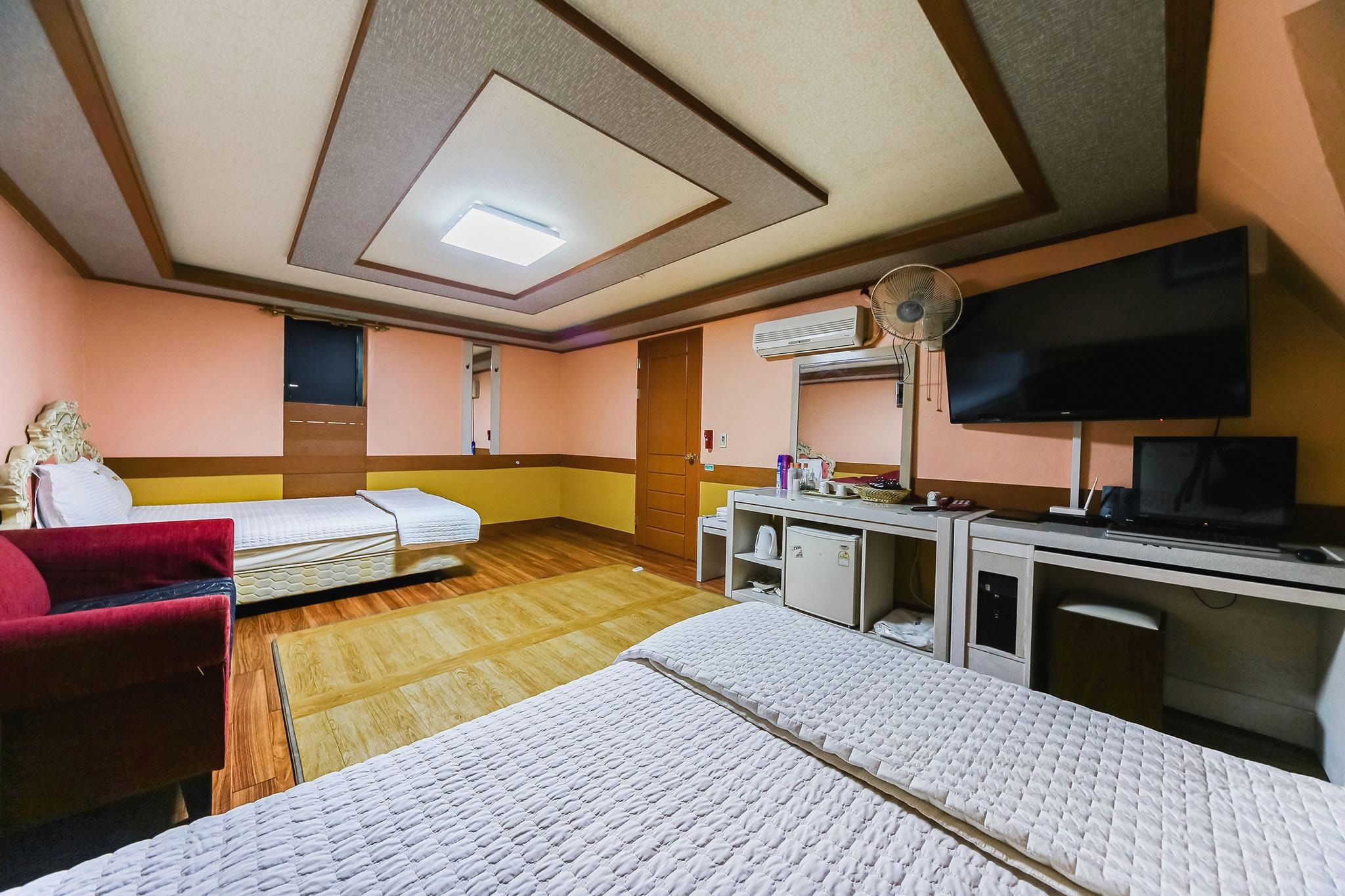 Pohang Dongbindong Hotel OK in Pohang | 2025 Updated prices, deals ...