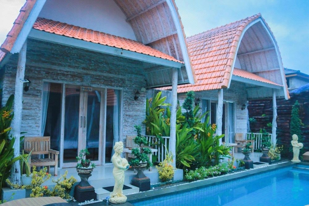 The Box Paradise Bungalow in Batununggal | 2025 Updated prices, deals ...
