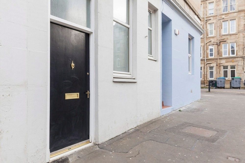 Bright Studio Apartment in Fountainbridge in City of Edinburgh | 2025 ...