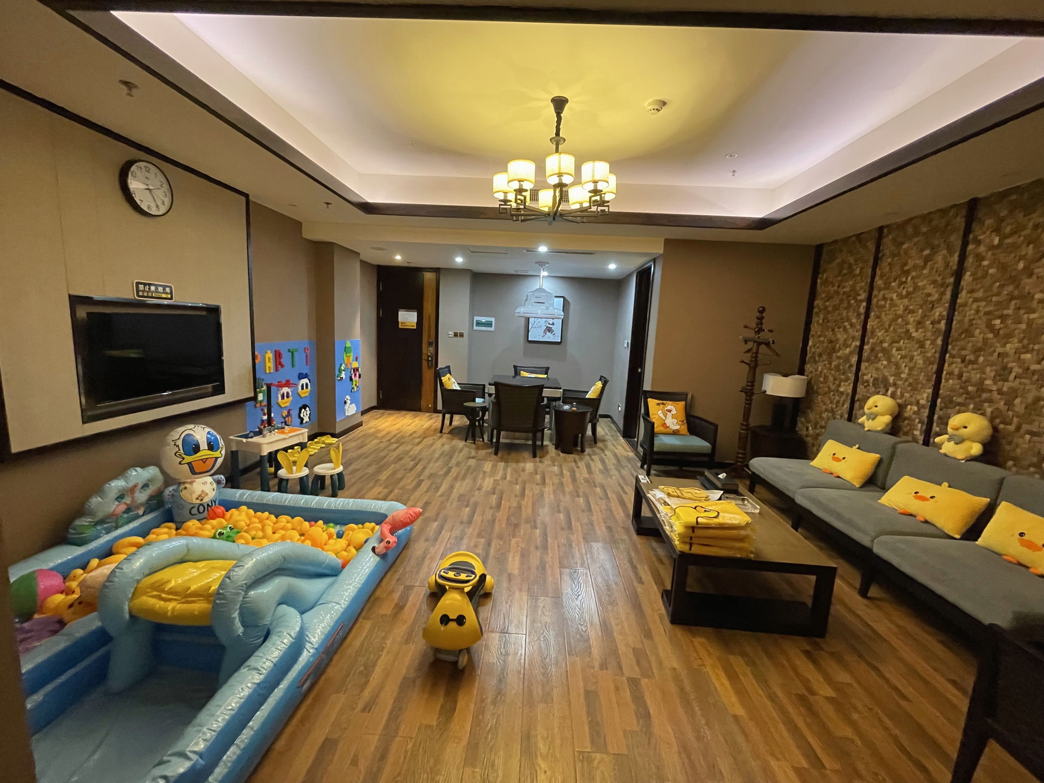 Datang Hot Spring Hotel in Jilin | 2023 Updated prices, deals - Klook ...