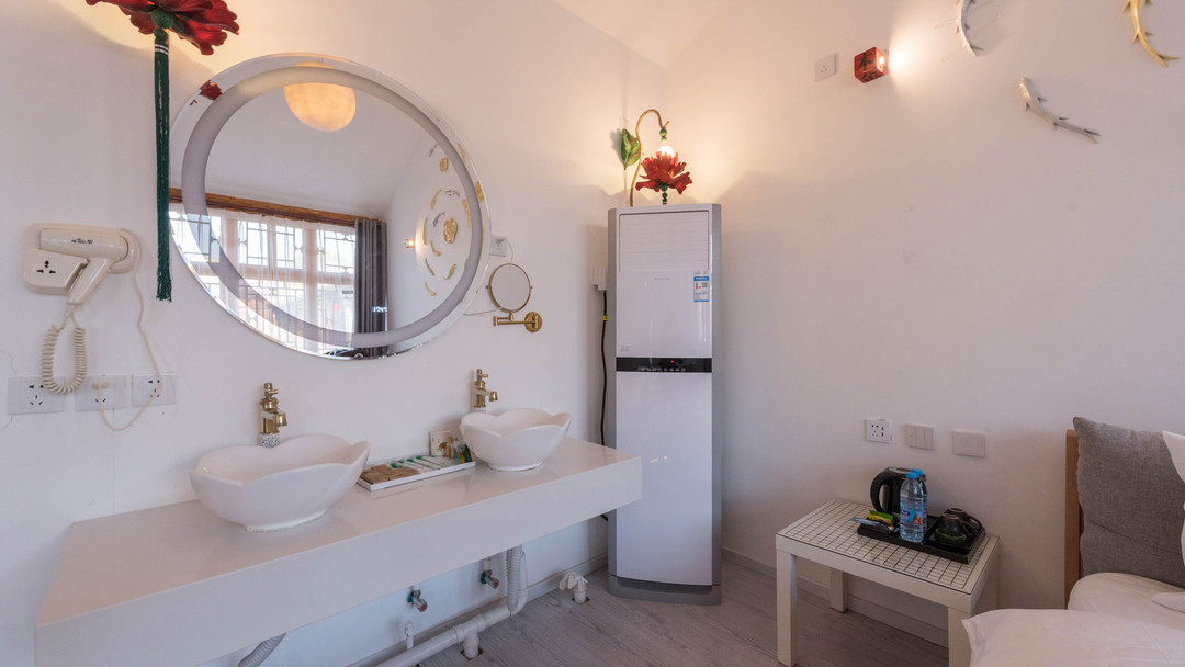 Floral Hotel · Jiu Xian House Hotel in Beijing | 2025 Updated prices ...